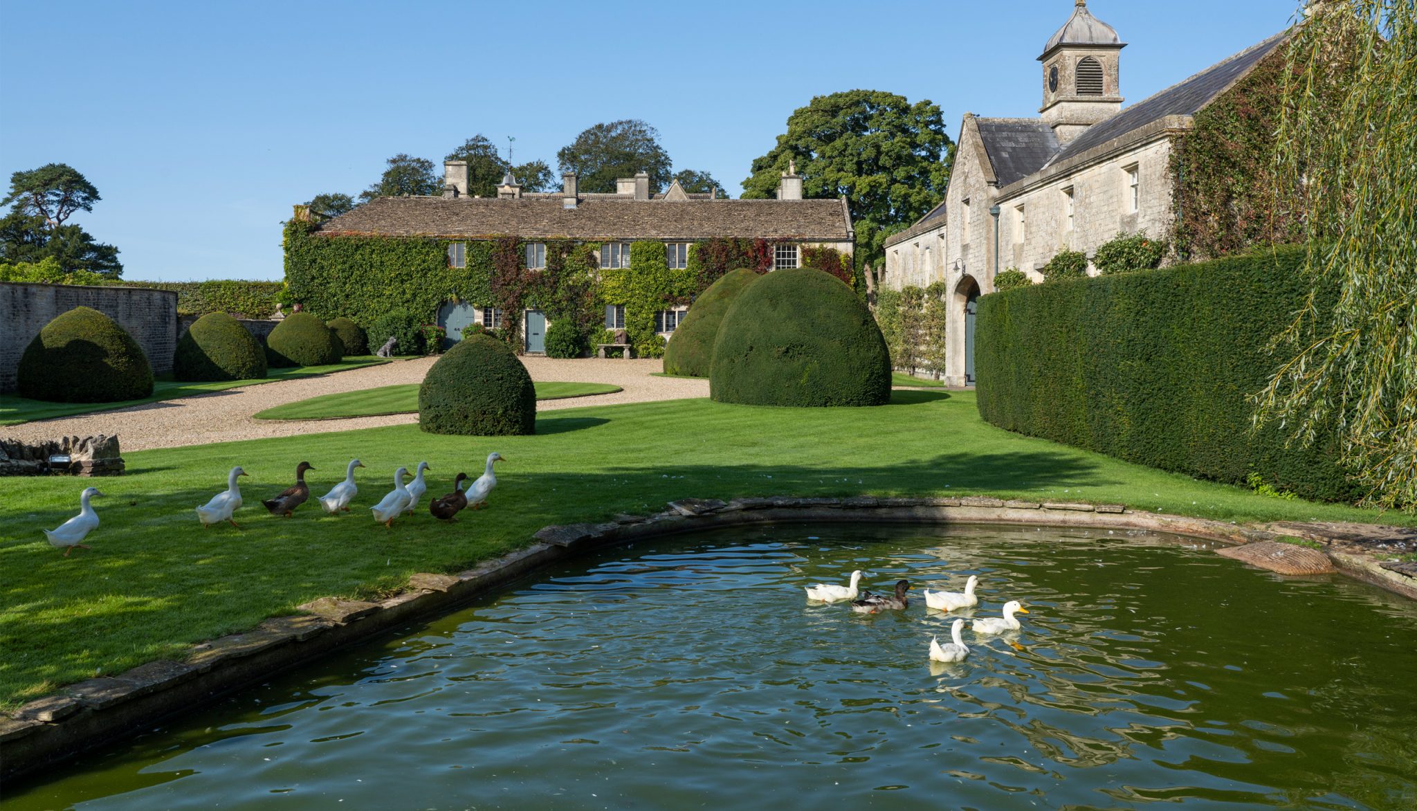 Cotswolds Country Estate with Renowned Gardens - Homeworthy