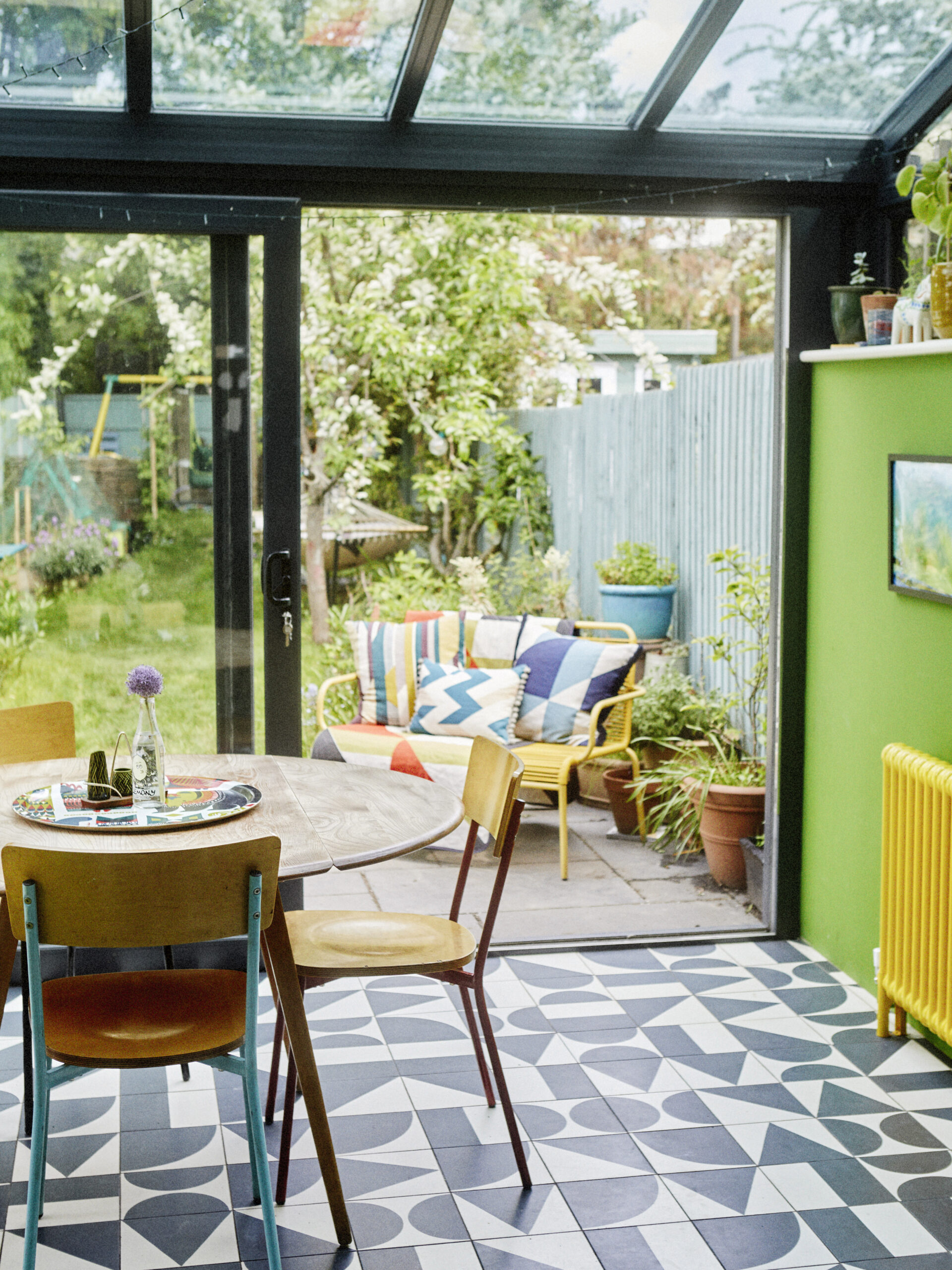 At Home in London With Artist Tamasyn Gambell - Homeworthy