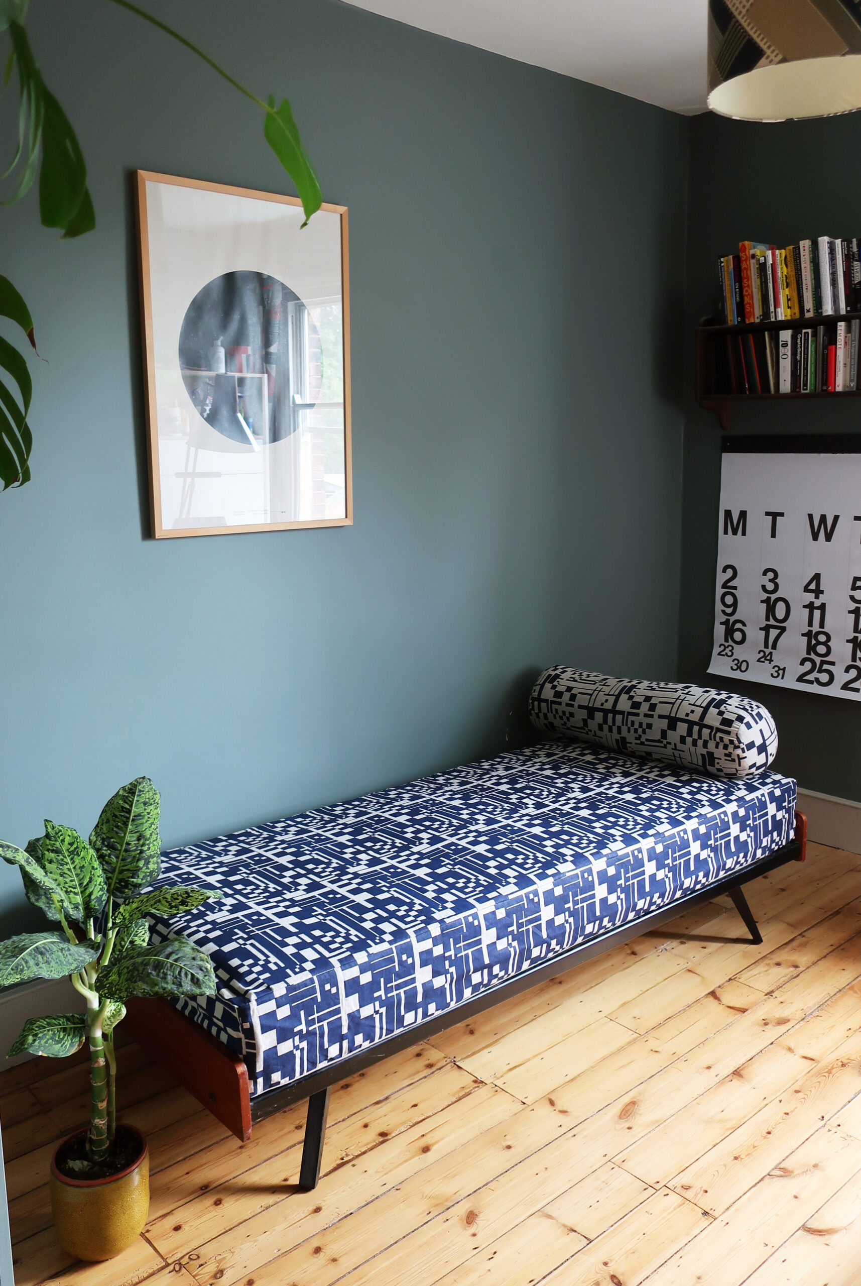 At Home in London With Artist Tamasyn Gambell - Homeworthy