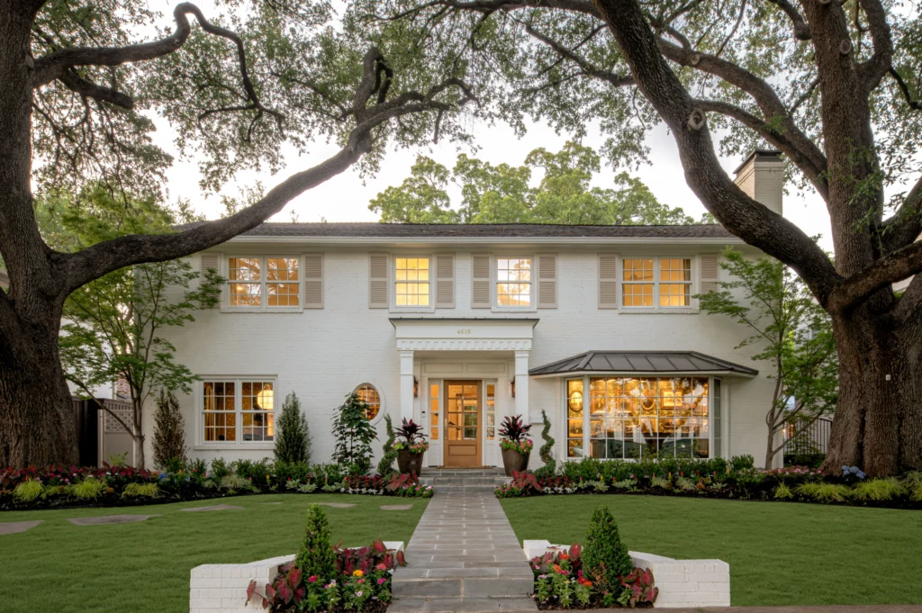 Husband-and-Wife Duo Reimagine Their 1950s Colonial Home in Texas ...